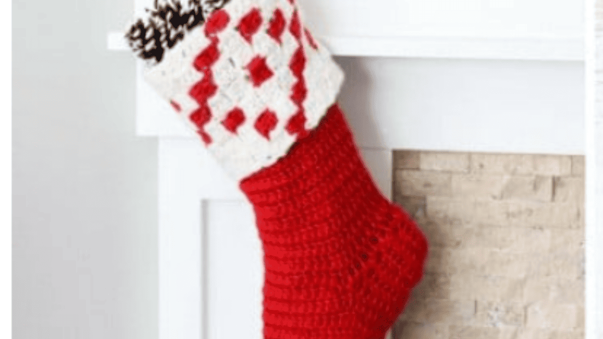 Easy & Free Crochet Christmas Stocking Pattern Ideas - Fun Crochet Patterns