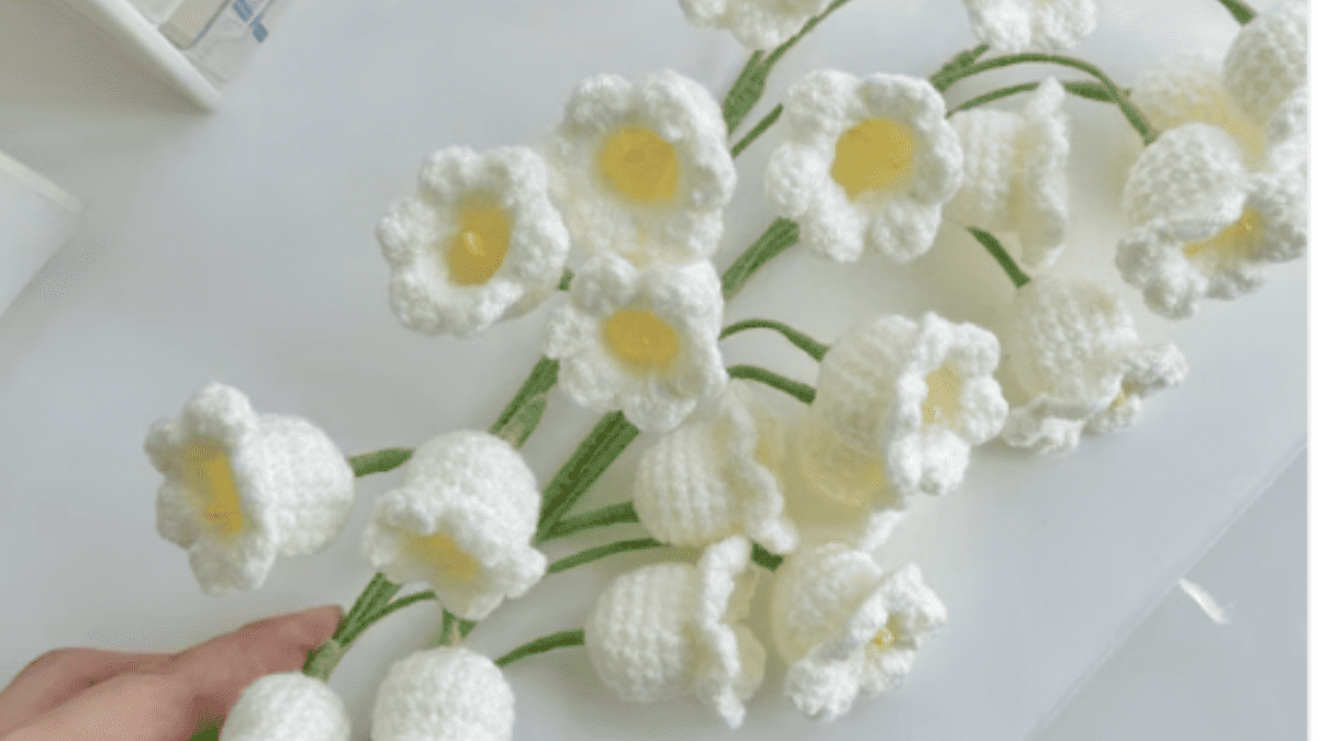 Stunning Crochet Patterns Of Flowers - Fun Crochet Patterns