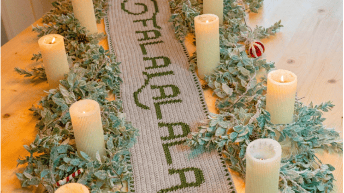Christmas Crochet Table Runner Patterns - Fun Crochet Patterns